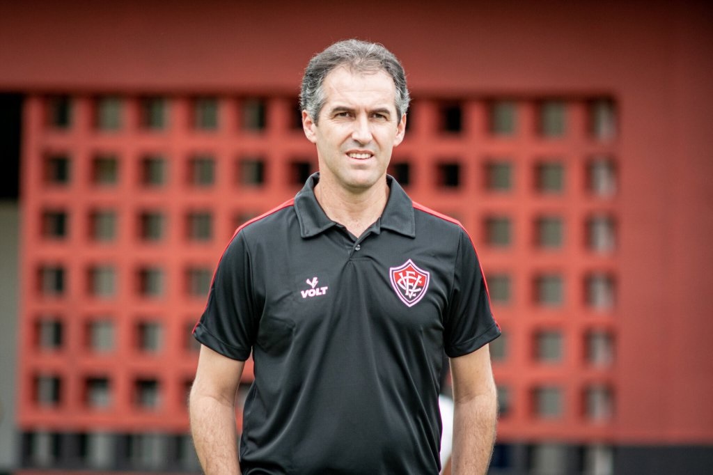Léo Condé Trajetória E Conquistas Do Técnico Brasileiro